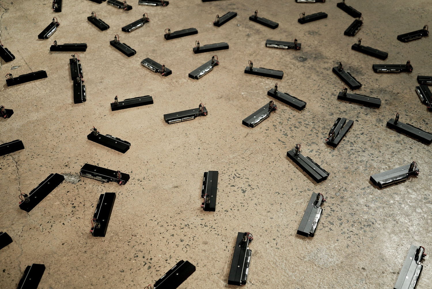 100 Clapping Machines – CW&T